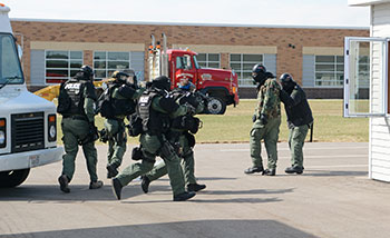 Oshkosh Police Department - Patrol Division - SWAT (Special Weapons and ...